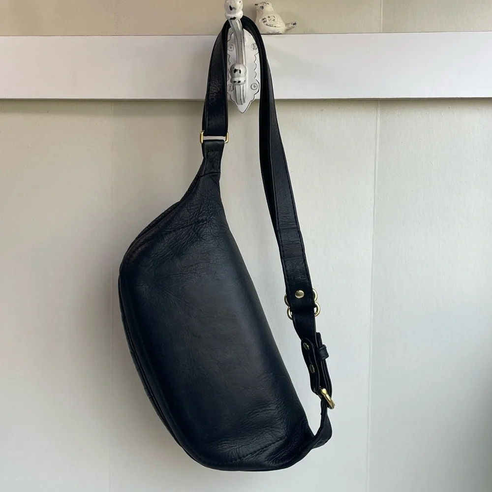 Fount | Bags | Fount The Harmon Belt Bag | Poshmark